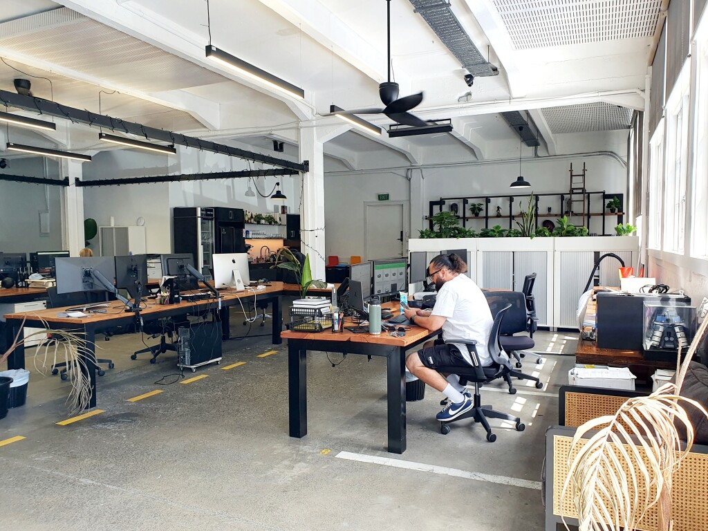Zone Realty Limited | Upmarket Office Showroom Warehouse