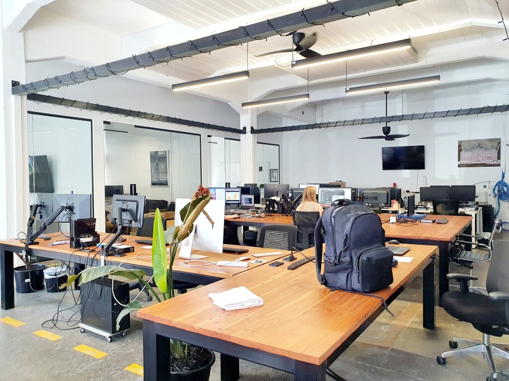 Zone Realty Limited | Upmarket Office Showroom Warehouse